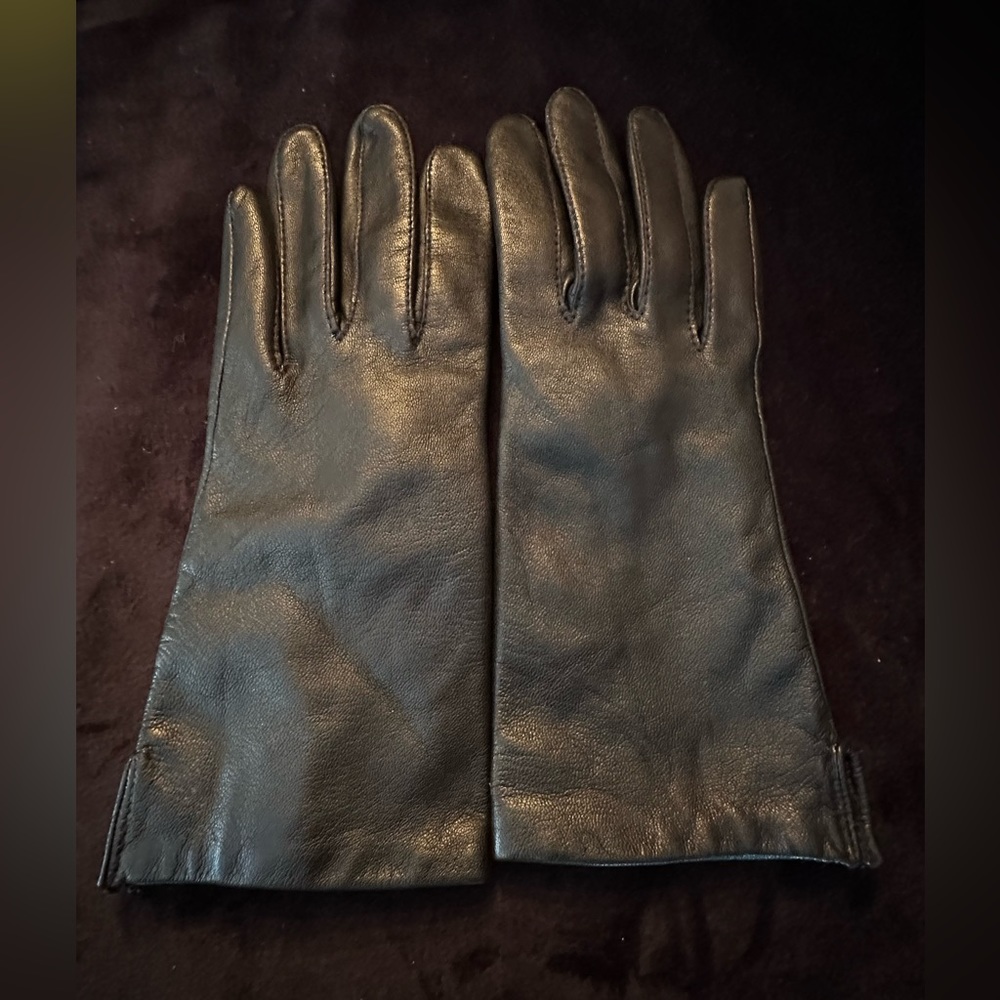 Vintage Leather Gloves. Extremely Soft Leather. Size 7 - Gem